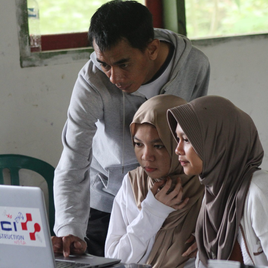 Laptop For Change - Bale Nara Lombok